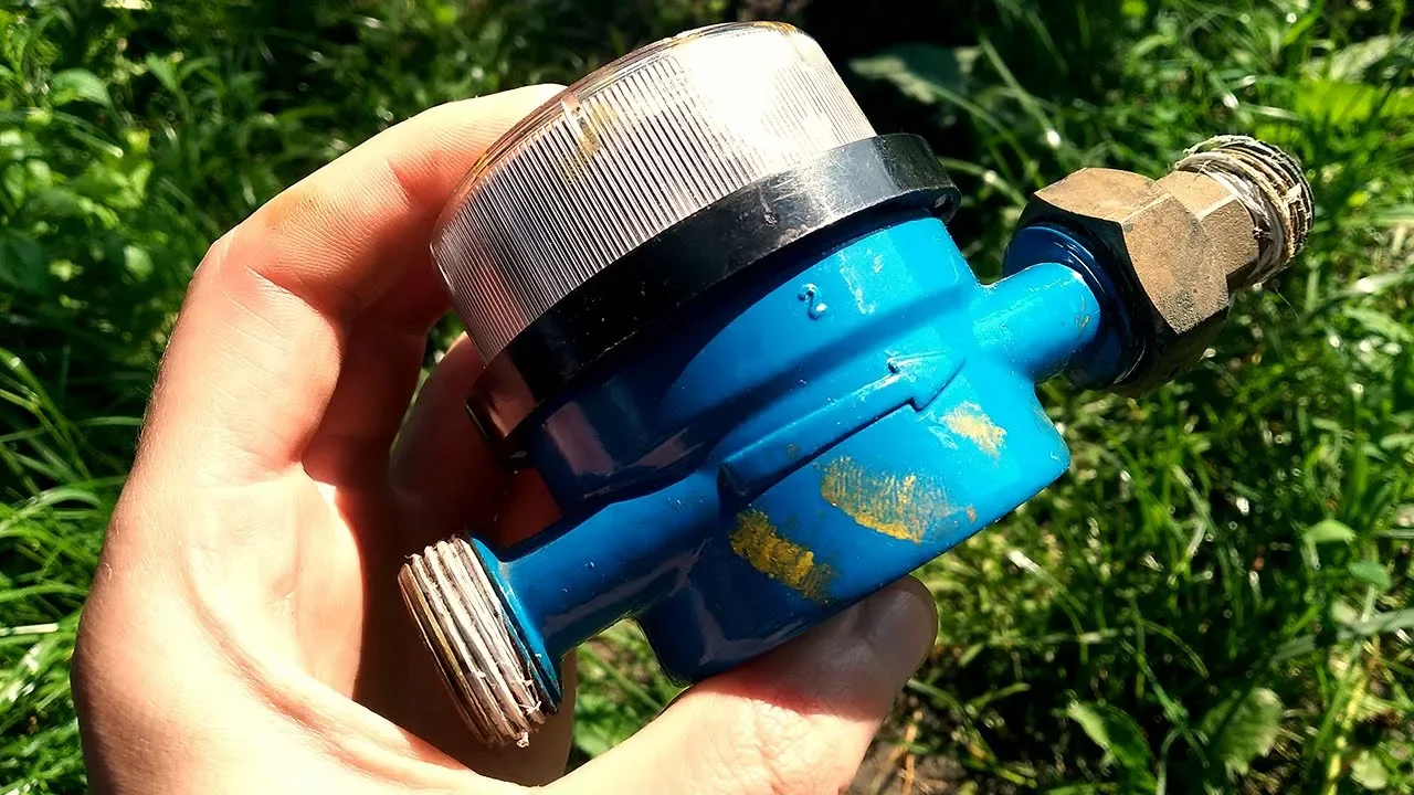 Awesome DIY idea using a water meter!