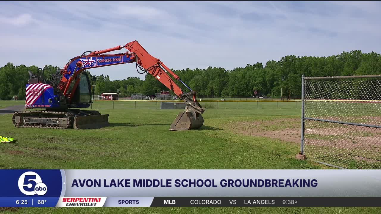 Avon Lake breaks ground on new middle school