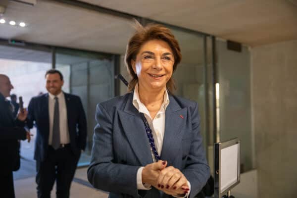 Bouches-du-Rhône : Martine Vassal retire leurs délégations à trois vice ...