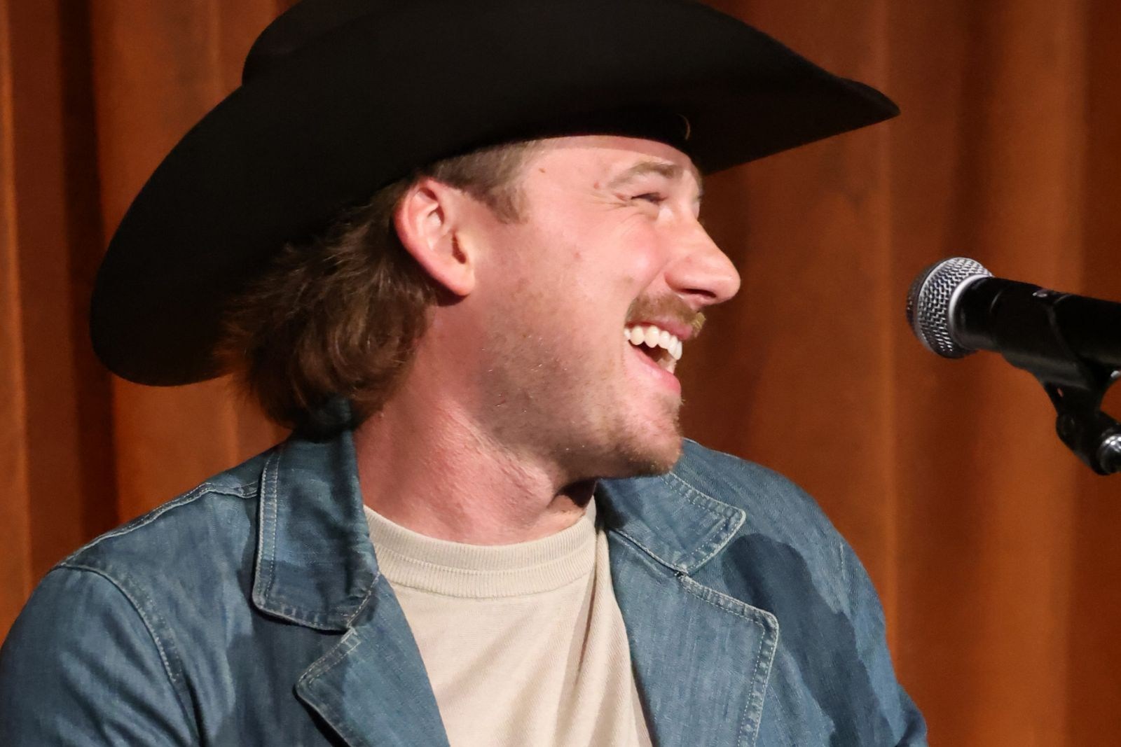 Morgan Wallen responds to his piano-flipping incident in Denver [watch]