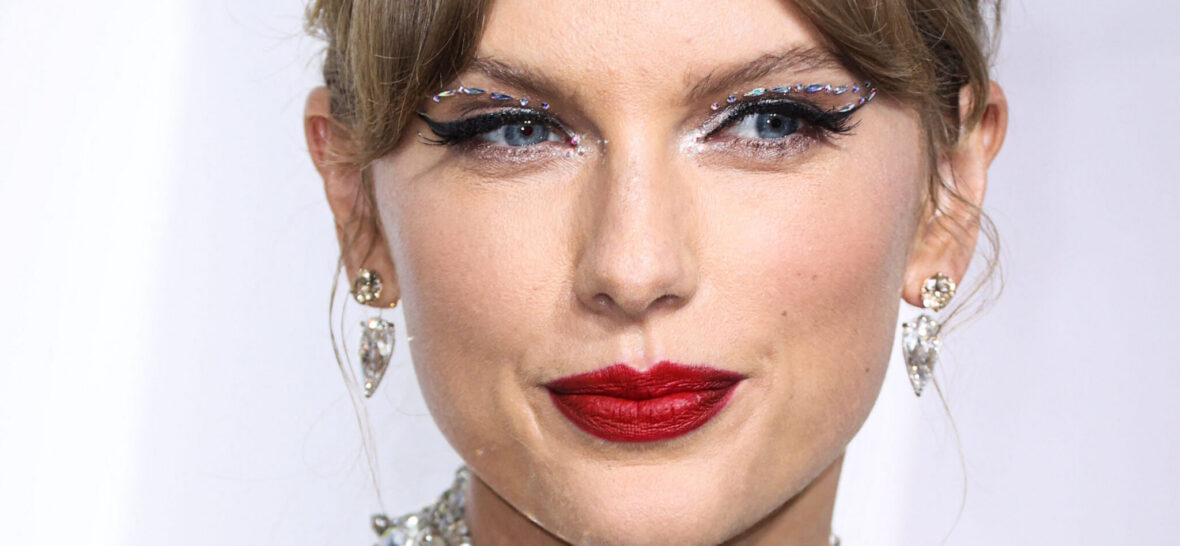Taylor Swift reportedly snubs once close friends from wedding