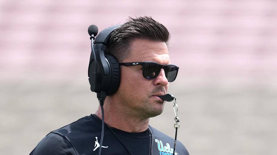UCLA football 2027 recruiting class gaining respect