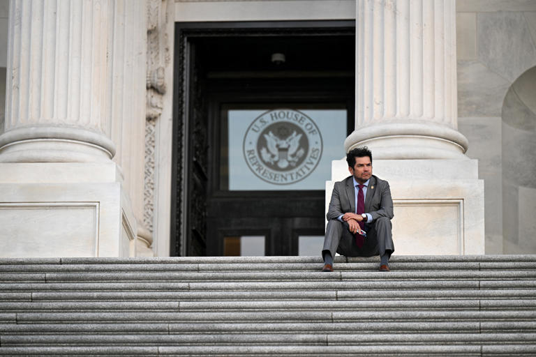 House ethics panel investigates Rep. Jimmy Gomez after affair admission