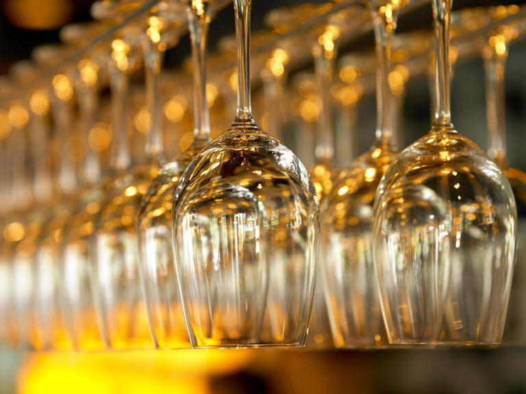 One alcoholic drink a day increases cancer risk, research shows