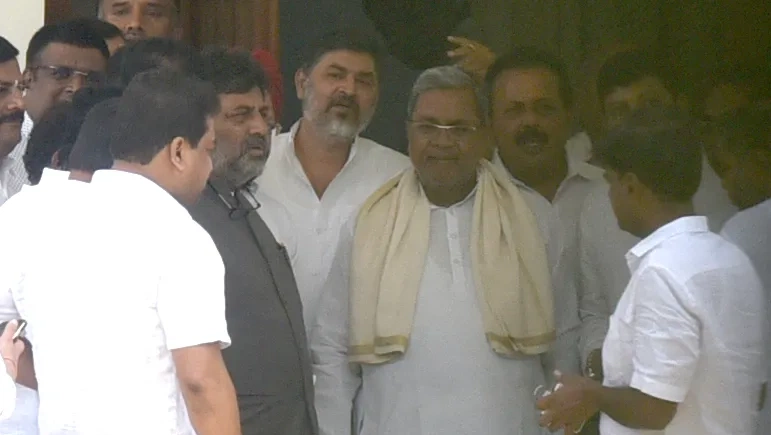 Shivakumar, Siddaramaiah wrap up cabinet talks before oath