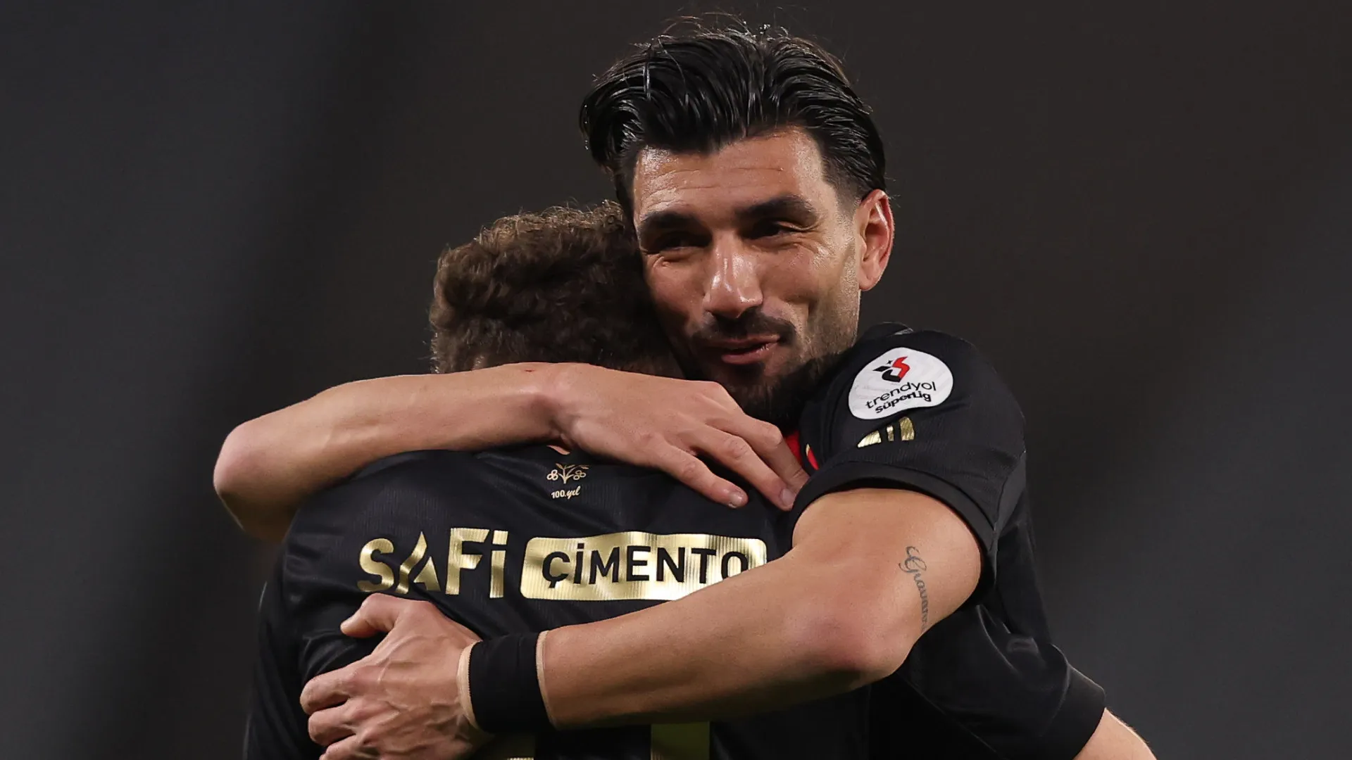 Ricardo Esgaio a um passo do regresso ao futebol português