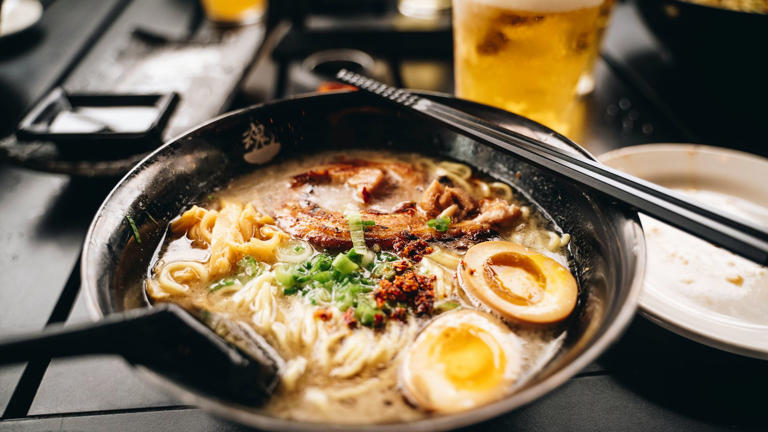 How to make restaurant-level ramen with grocery store ingredients