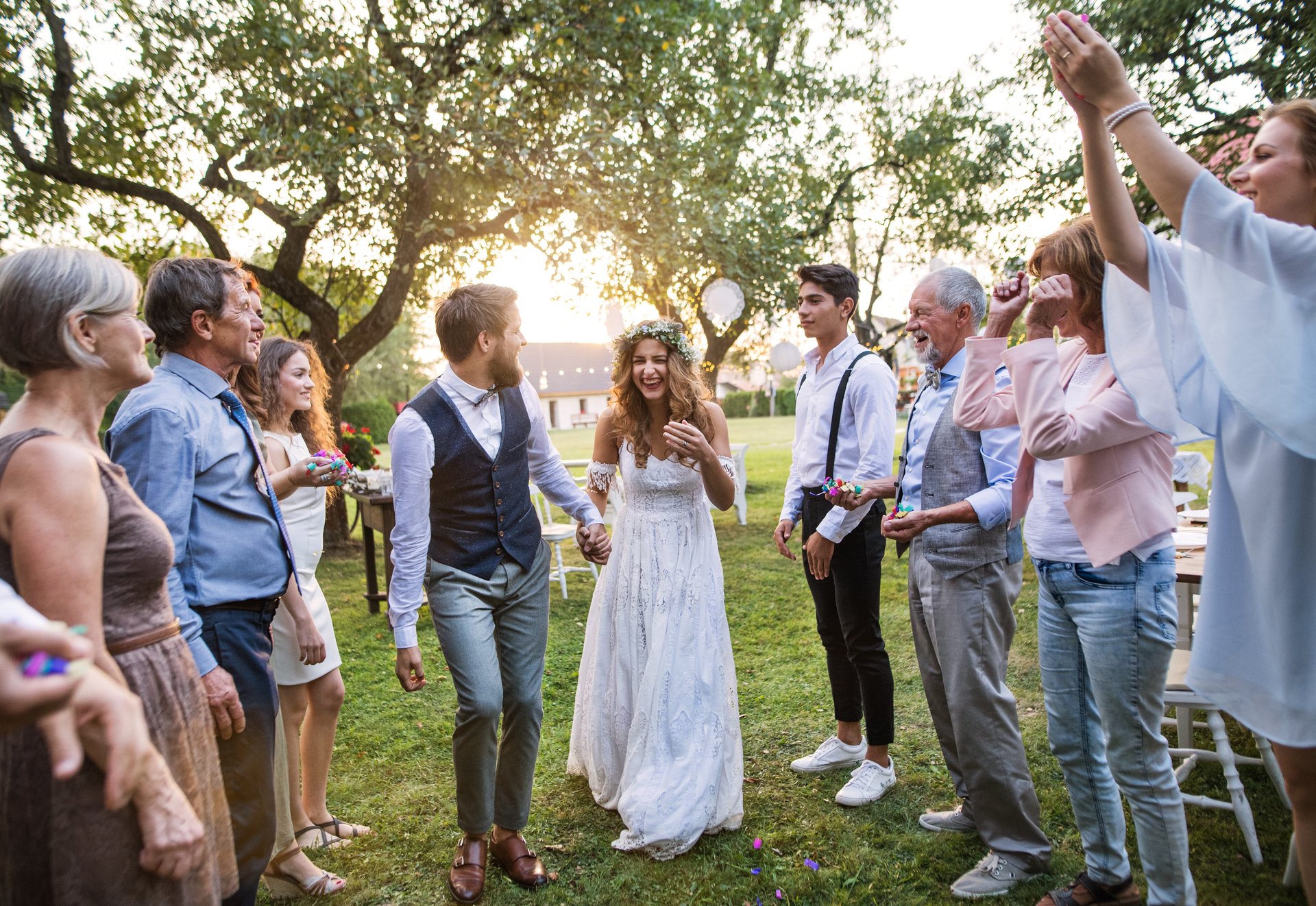 Geschenk zur Hochzeit: Wie viel Geld dem Bruder oder der Schwester ...