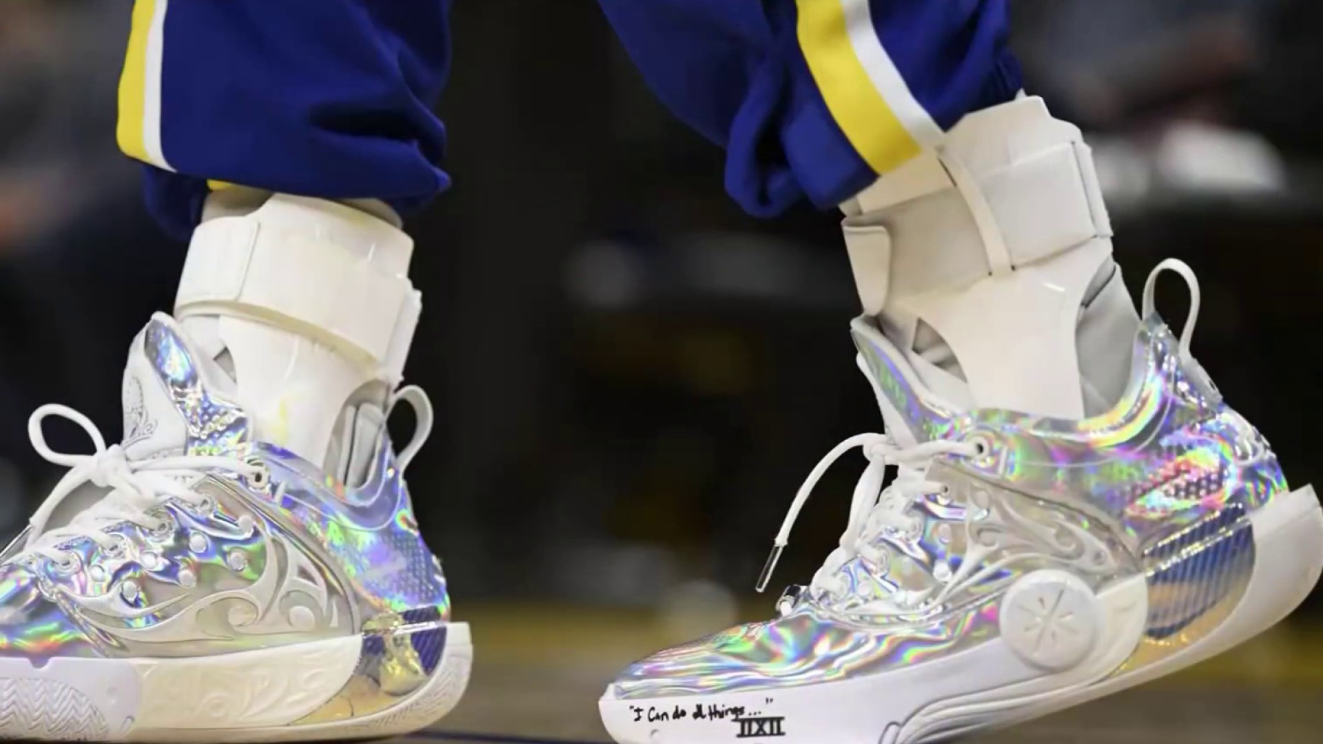 Warriors' Steph Curry signs 10-year shoe deal with Li-Ning