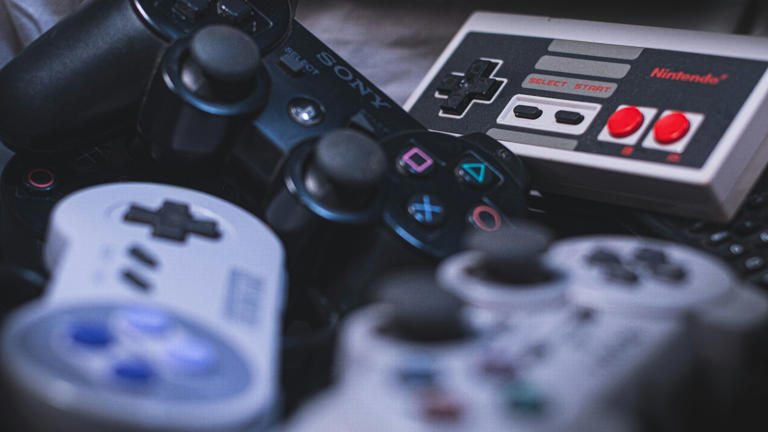 What made GoldenEye 007 a multiplayer legend