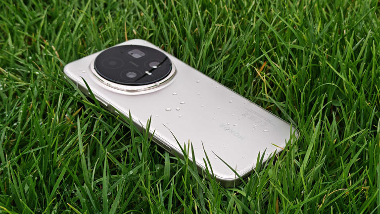 I tested the 7 top flagship phones of 2026 — here's which models I ...