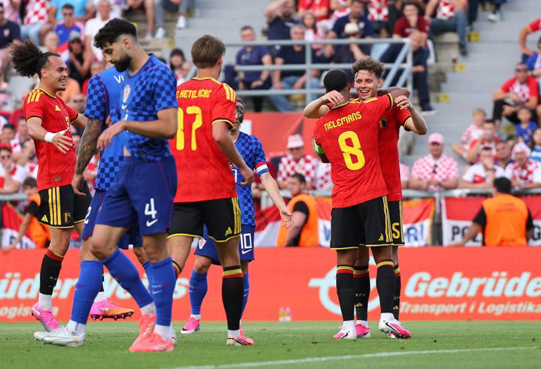 Soccer - Lukaku returns in style with 90th goal for Belgium