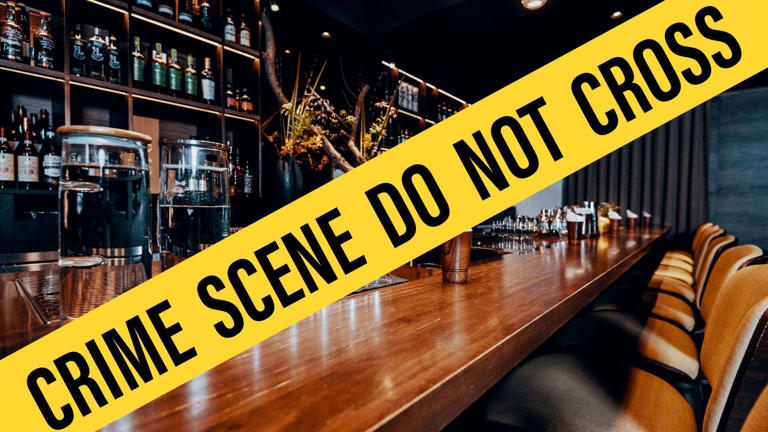Teen charged after shooting 2 people in NJ bar