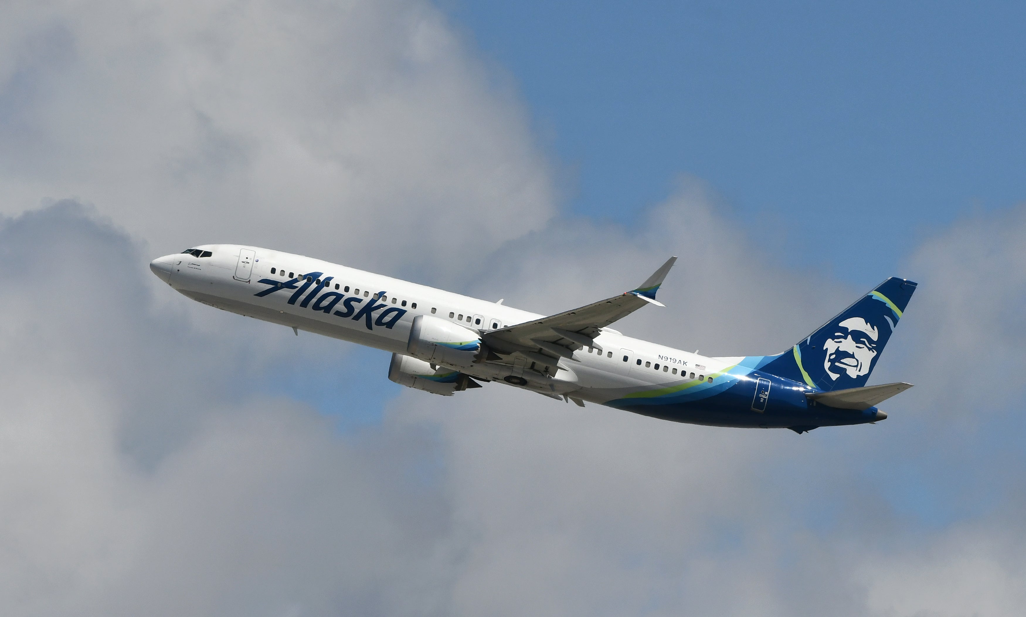 Alaska Airlines is raising its partner award booking fee by 60% soon