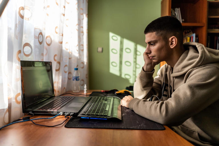 Mounting evidence suggests remote work is behind the Gen Z hiring ...