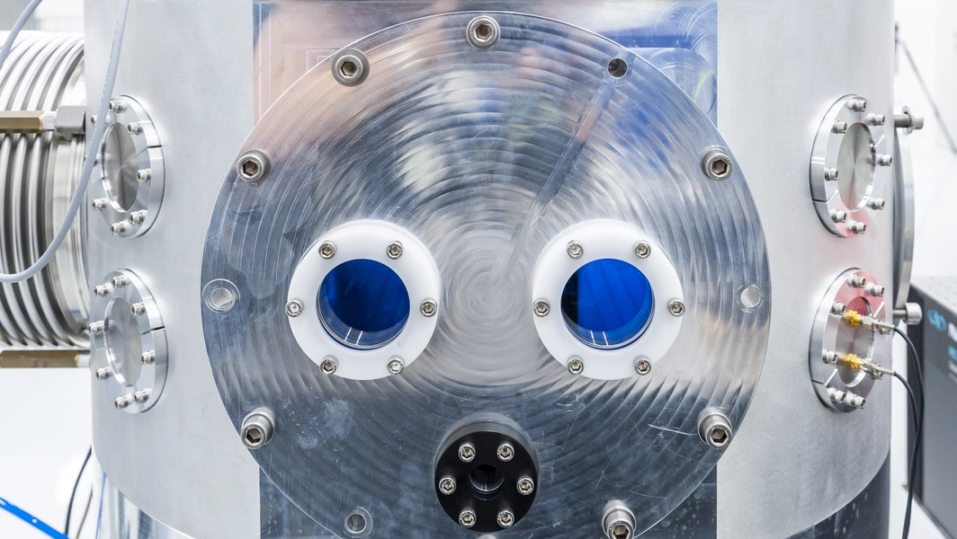 Physicists predict infinite photon swarm from attempted photon split