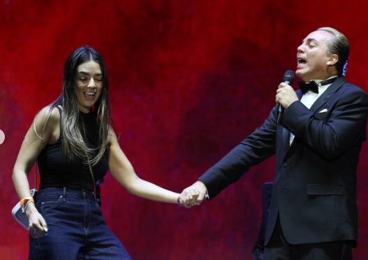 Cristian Castro estrena noviazgo con una fan; la pareja se conoció en ...