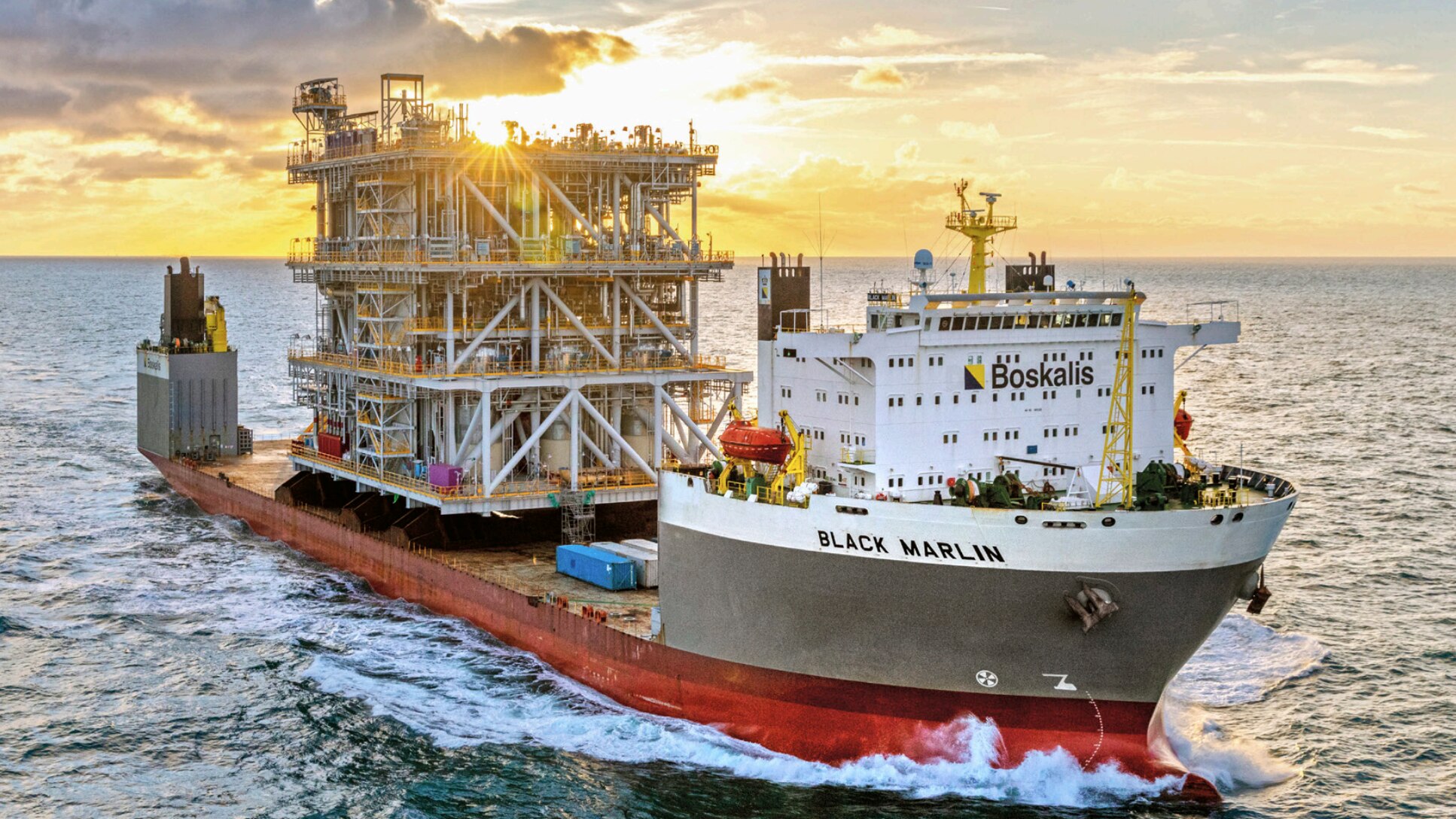 Heavy-lift vessel Black Marlin headed to Hobart to pick up Incat ...
