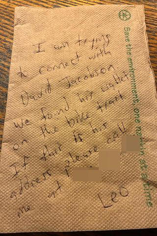 Man loses wallet full of cash, then finds a note inside his mailbox 3 ...