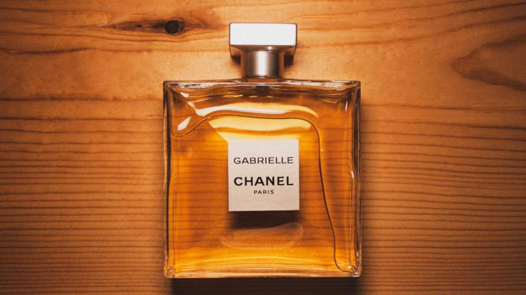 El error de laboratorio que creó el Chanel N°5 y que nadie te quiere contar