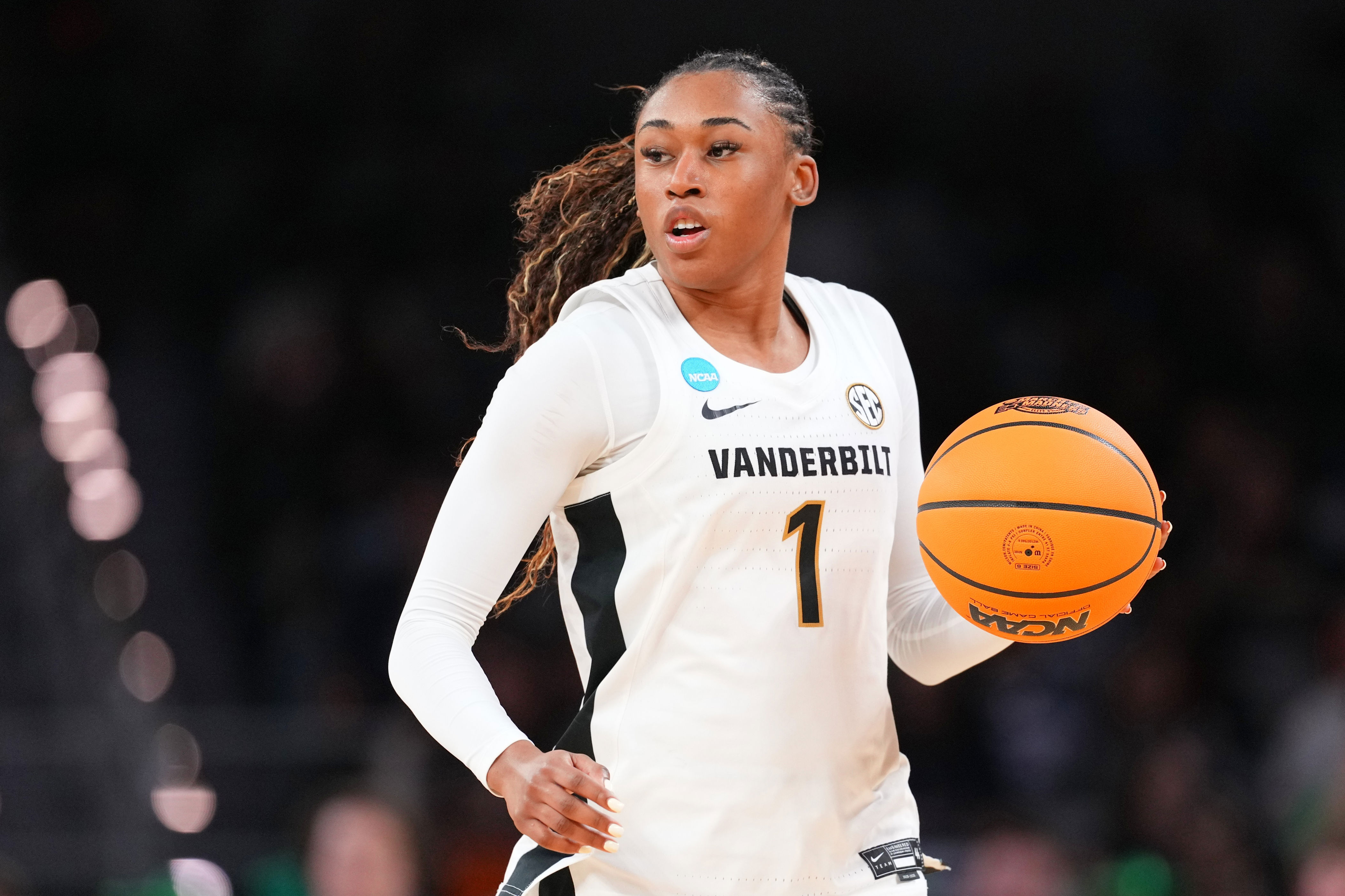 Hawkeyes are set to play Vanderbilt in a November women's basketball ...