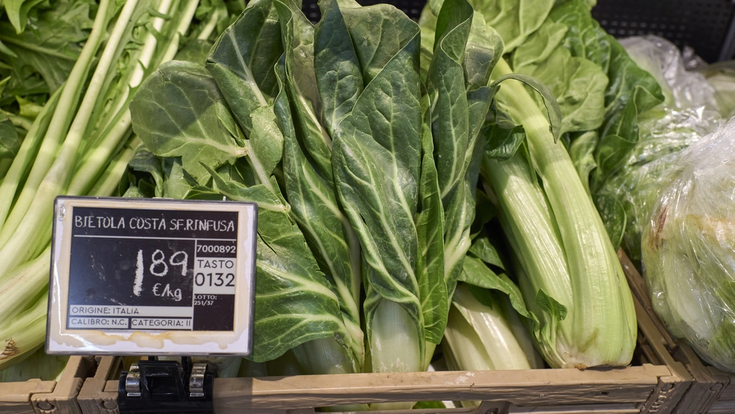 10 vegetables to limit and 10 to prioritize