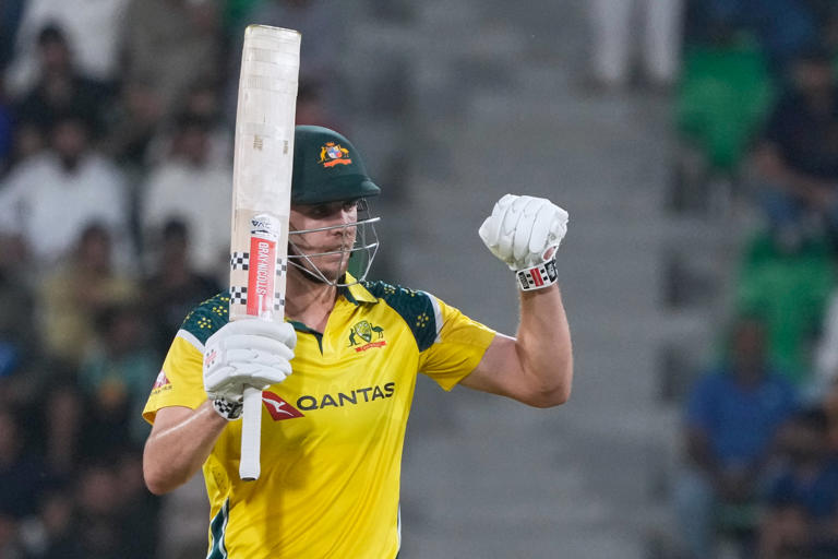 Nathan Ellis shines as Australia beats Pakistan by 41 runs to level ODI ...
