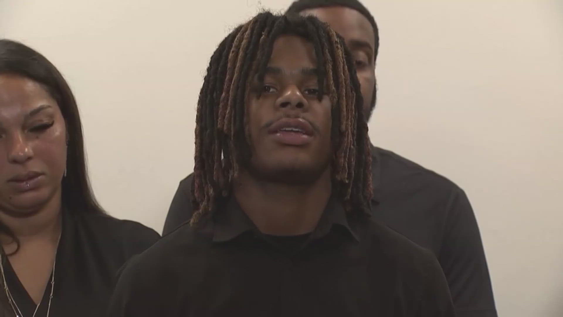 Student files lawsuit against Fairfield after viral police altercation