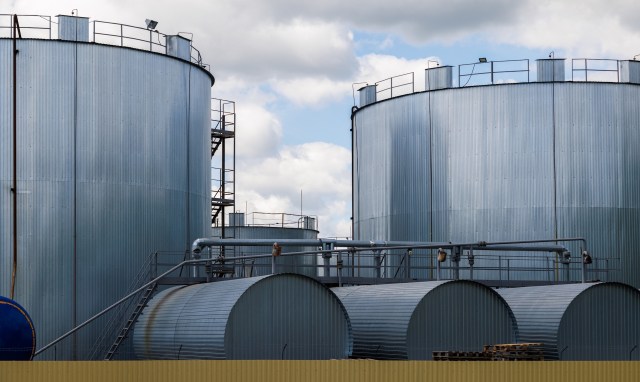 Dad rushed 1-year-old into car as toxic tank threat forced 50,000 to ...