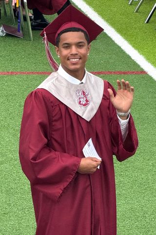 18-year-old football star known for his ‘kind heart’ dies after being ...