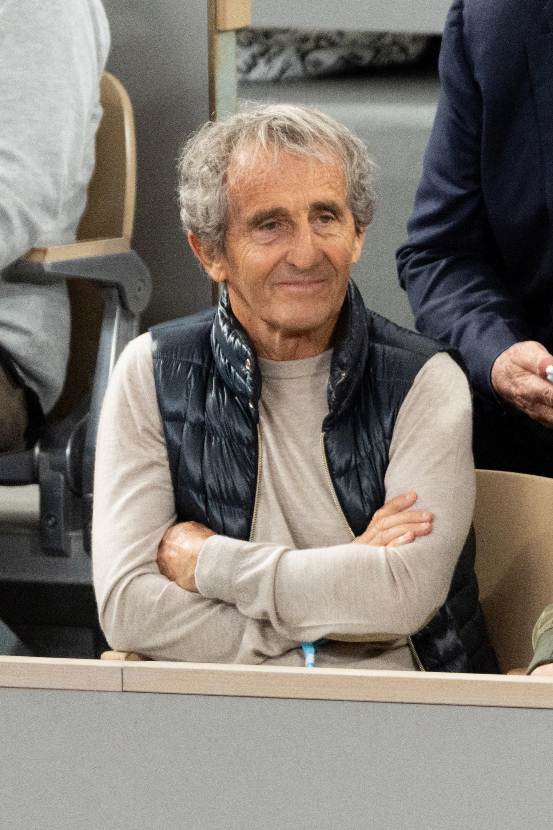 Alain Prost blessé après un violent cambriolage : son apparition ...