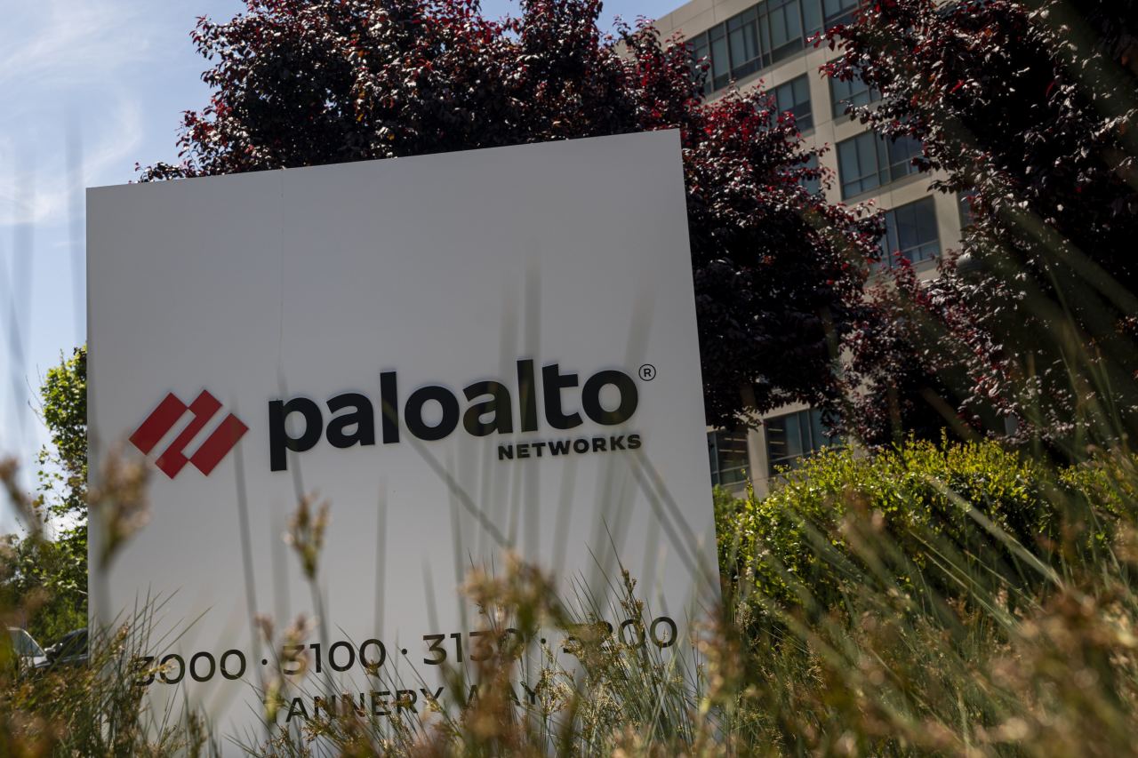Palo Alto Networks revenue rises as customers beef up cyber defenses