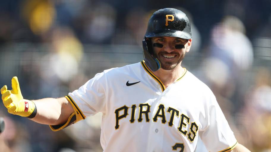 Pirates slugger returns to field for first time since injury