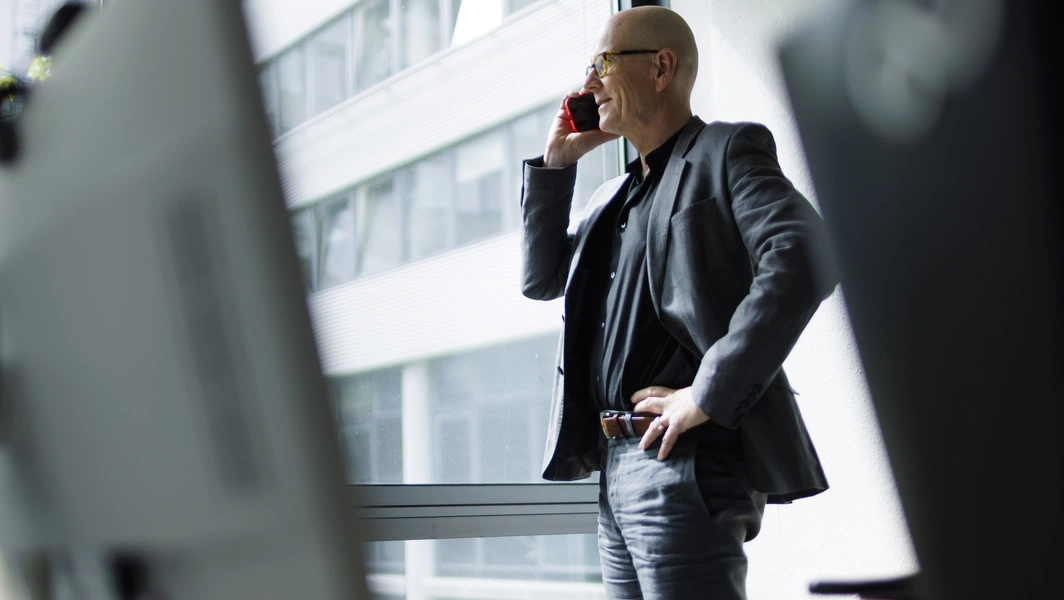 13 unprofessional work habits to avoid