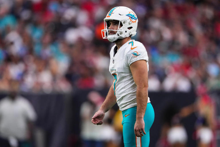 Giants surprisingly cut kicker Jason Sanders weeks after signing him