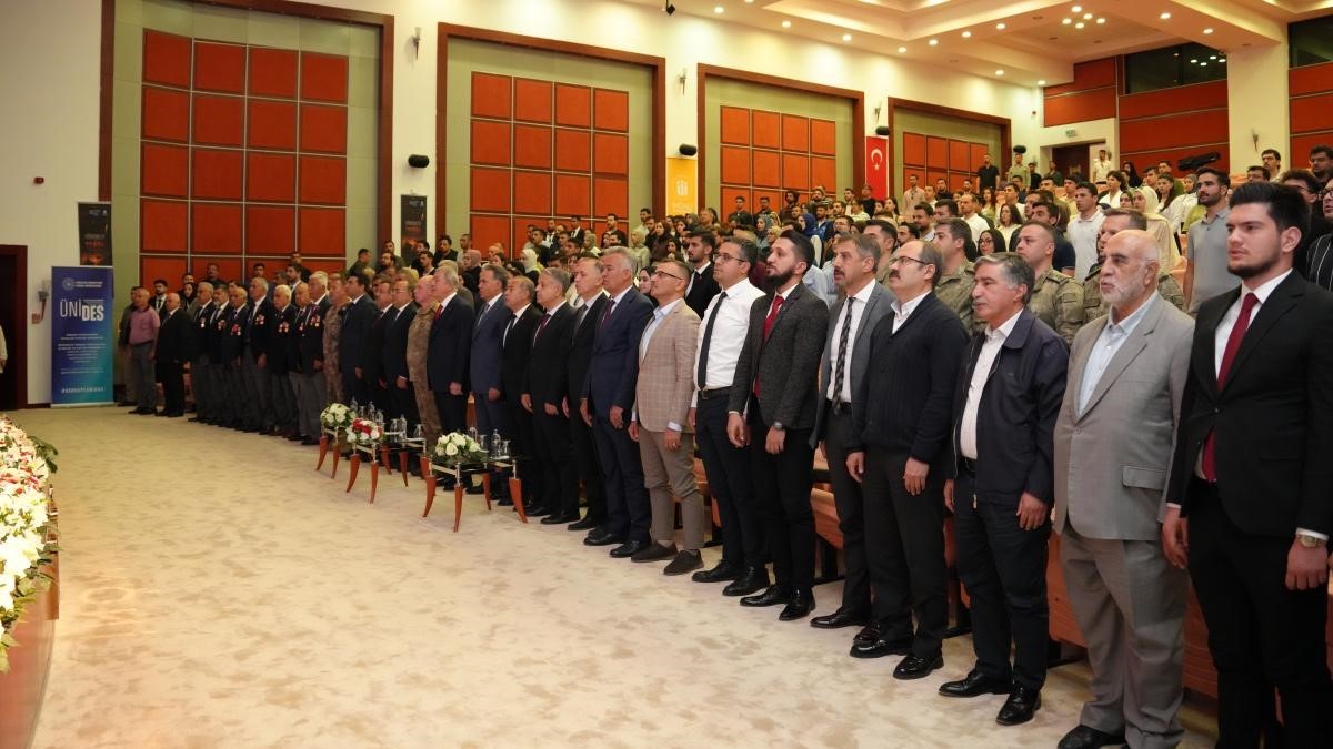 TBMM Milli Savunma Komisyonu Başkanı Hulusi Akar, Malatya’da ...