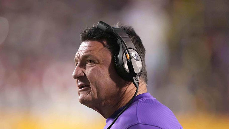 Ed Orgeron's new contract with LSU Tigers might come as a surprise