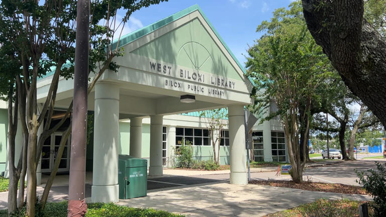 West Biloxi Library reopens after electrical repairs