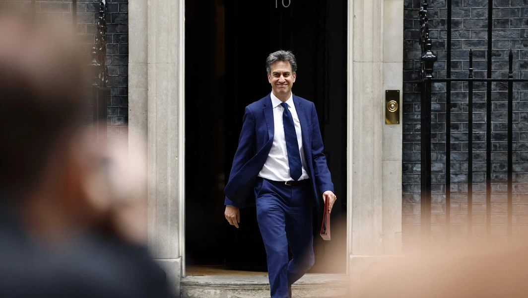 UK sets legally binding 87% emissions cut by 2040