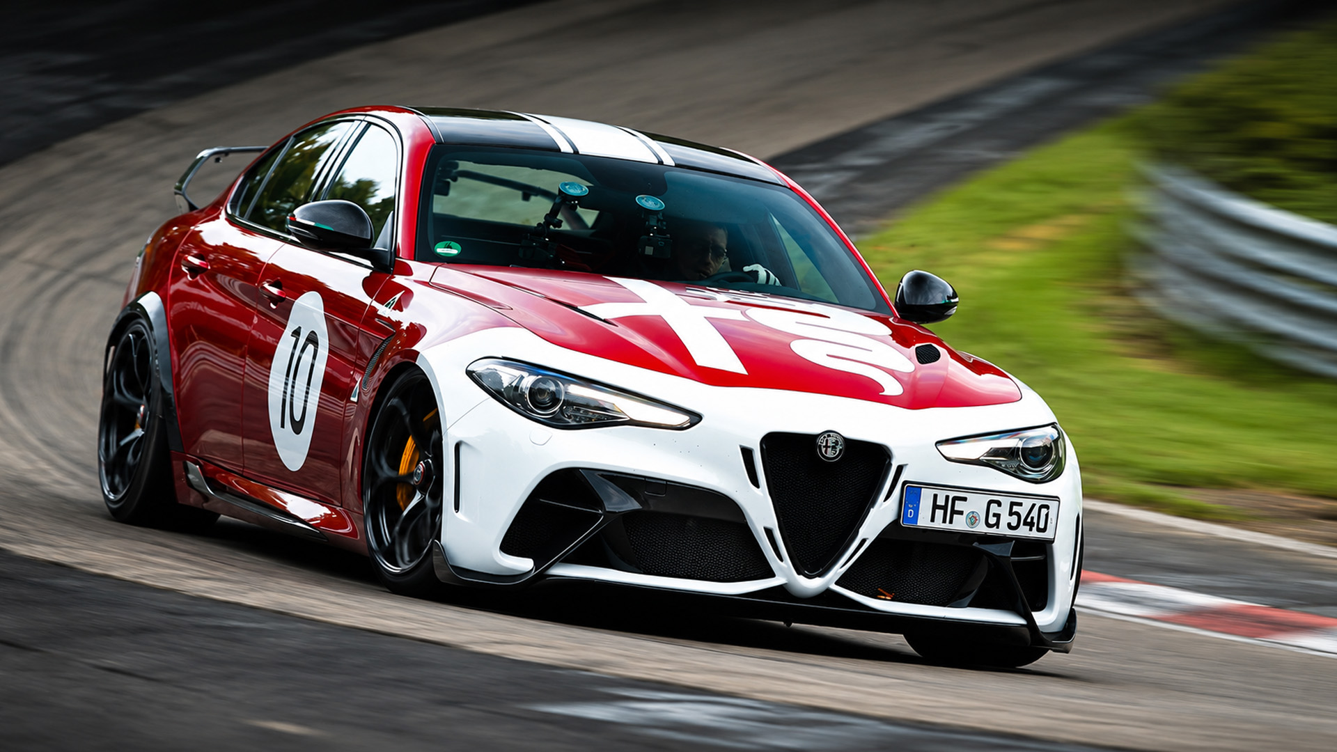 This Alfa Romeo GTAm Was Not What Expected on Race Track