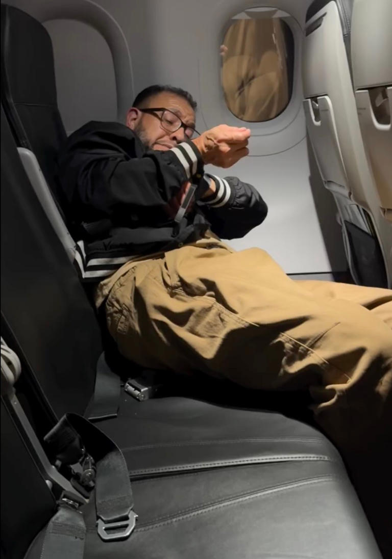 Deranged Frontier Airlines passenger tries to jump out of plane mid ...