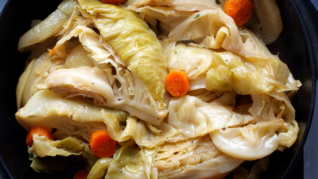 Slow-braised cabbage for cozy nights