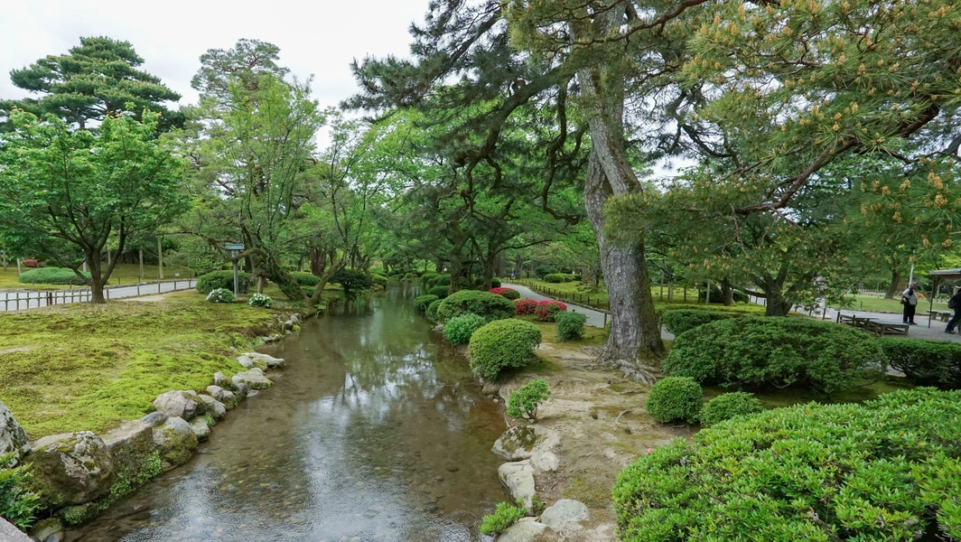 Principles and elements of Japanese garden design