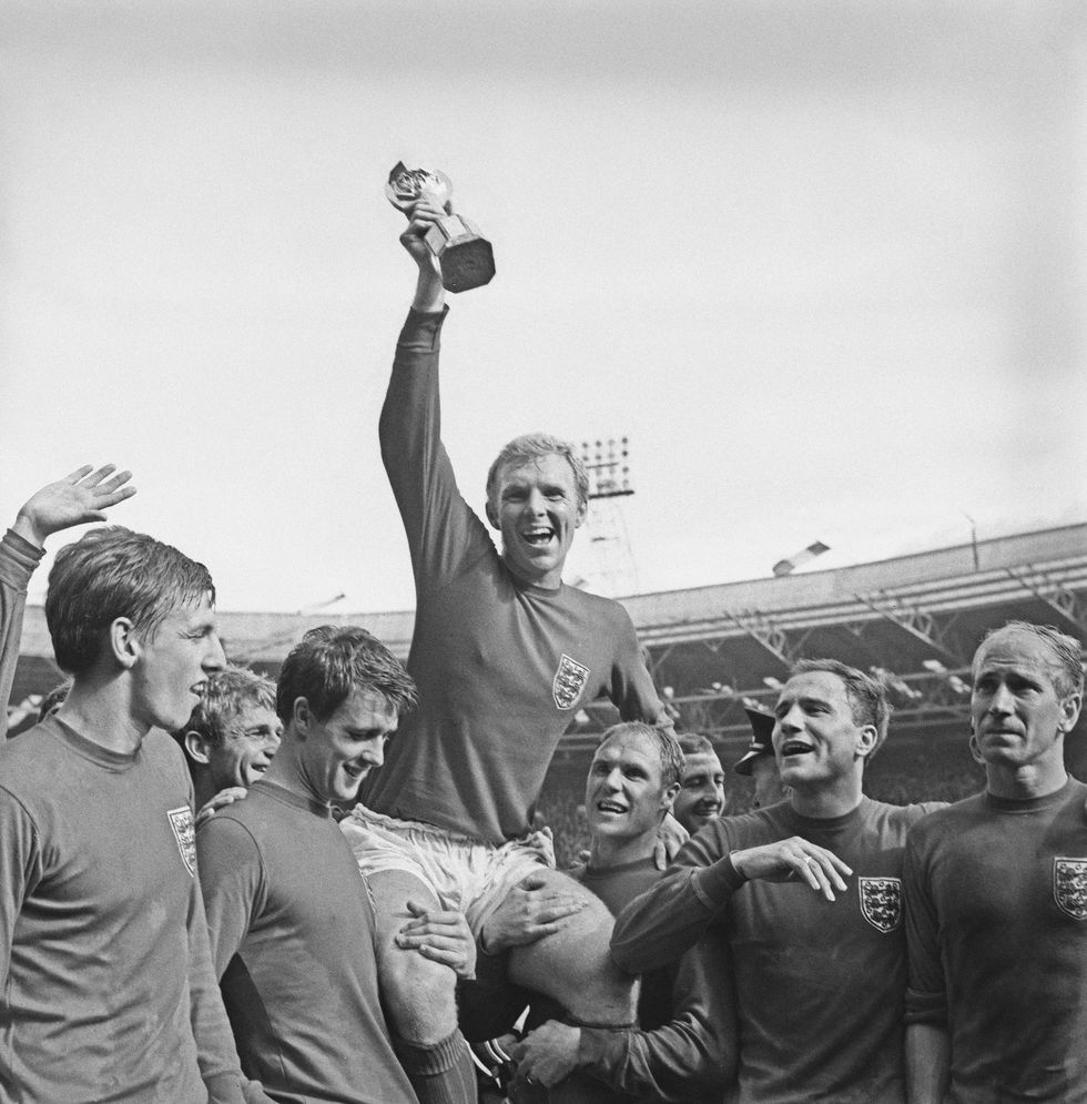 World Cup tales part 3: The dog that found the stolen trophy and became ...