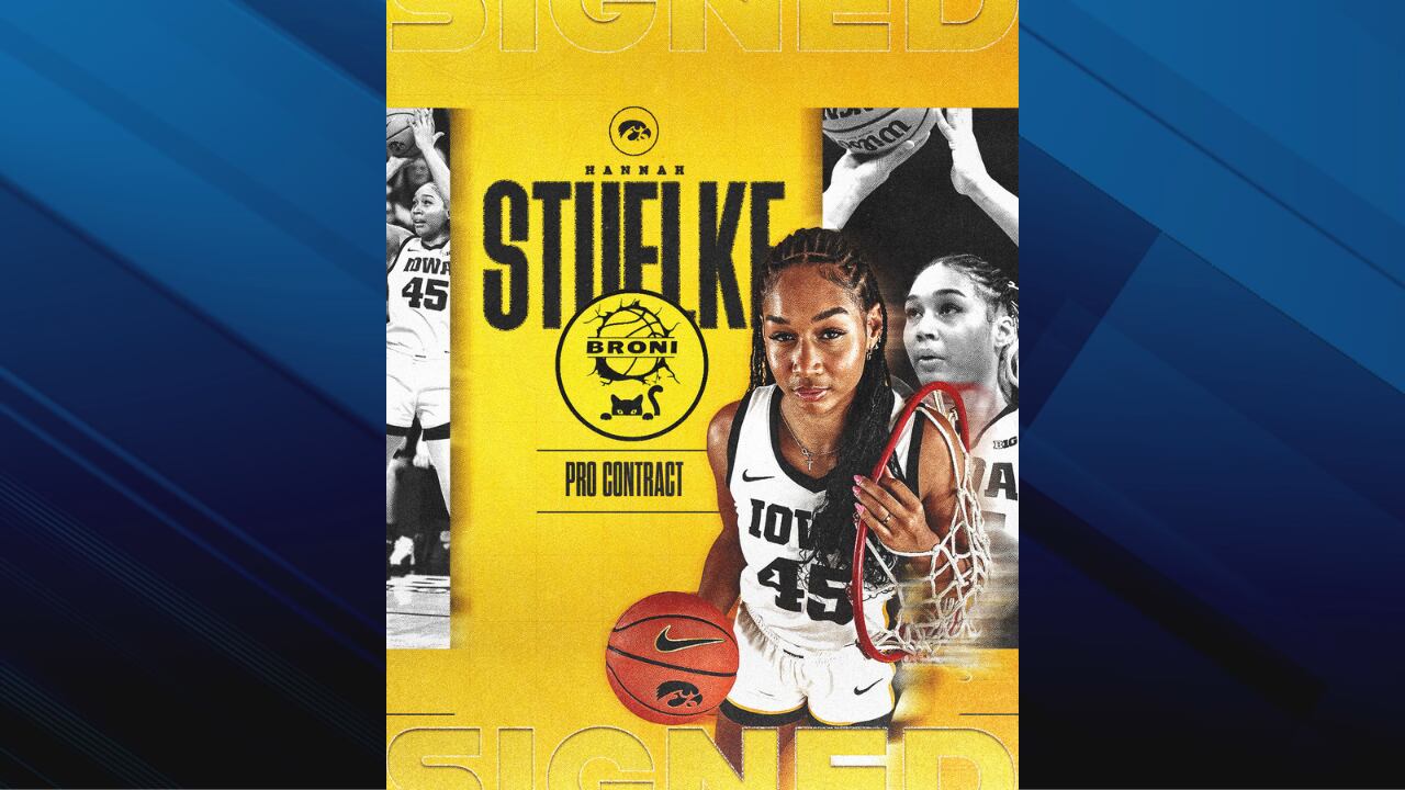 Former Iowa forward Hannah Stuelke joins Italian professional ...