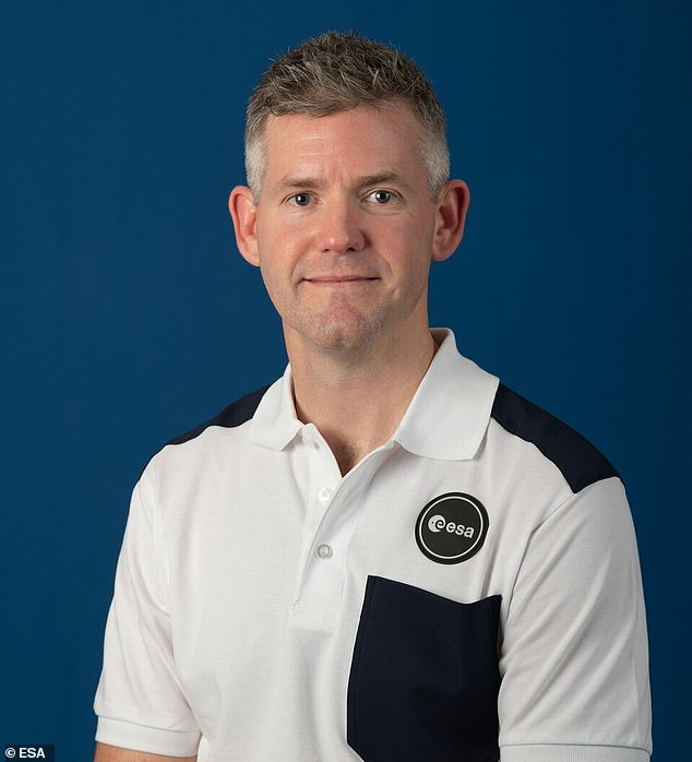 Brit paralympian to become the first person with a physical disability ...