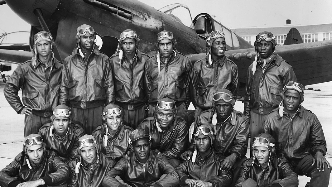15 striking moments from the 1940s