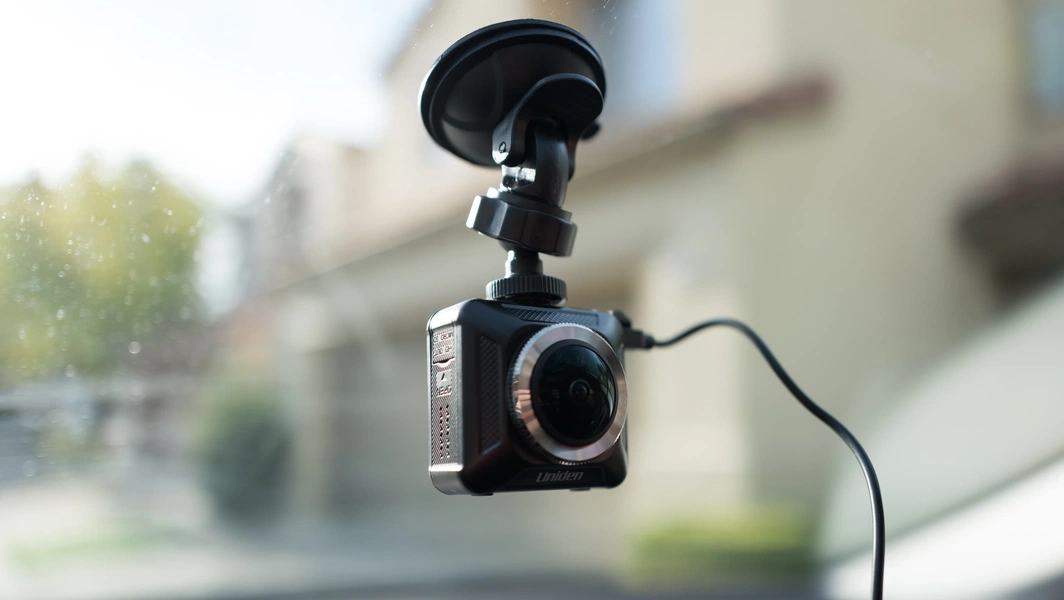 6 essential car safety gadgets for modern drivers