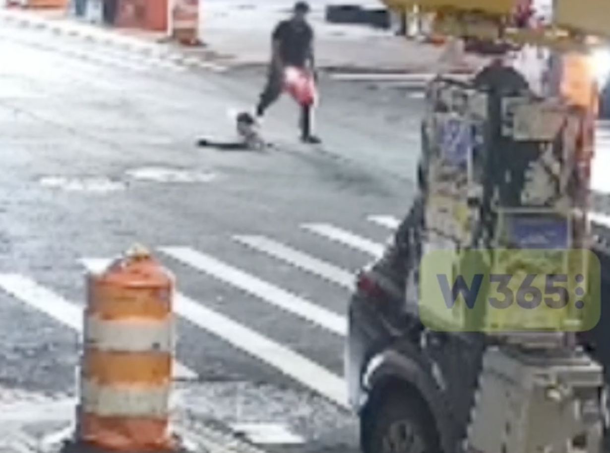 Emberek kezdtek le-fel járni a New York-i csatornanyílásokon, de senki ...