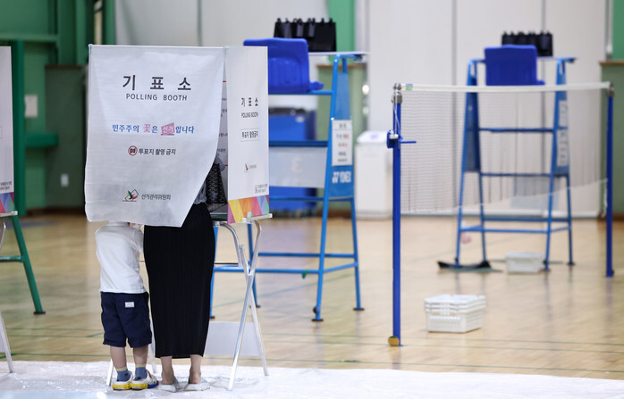 Polling station at badminton court